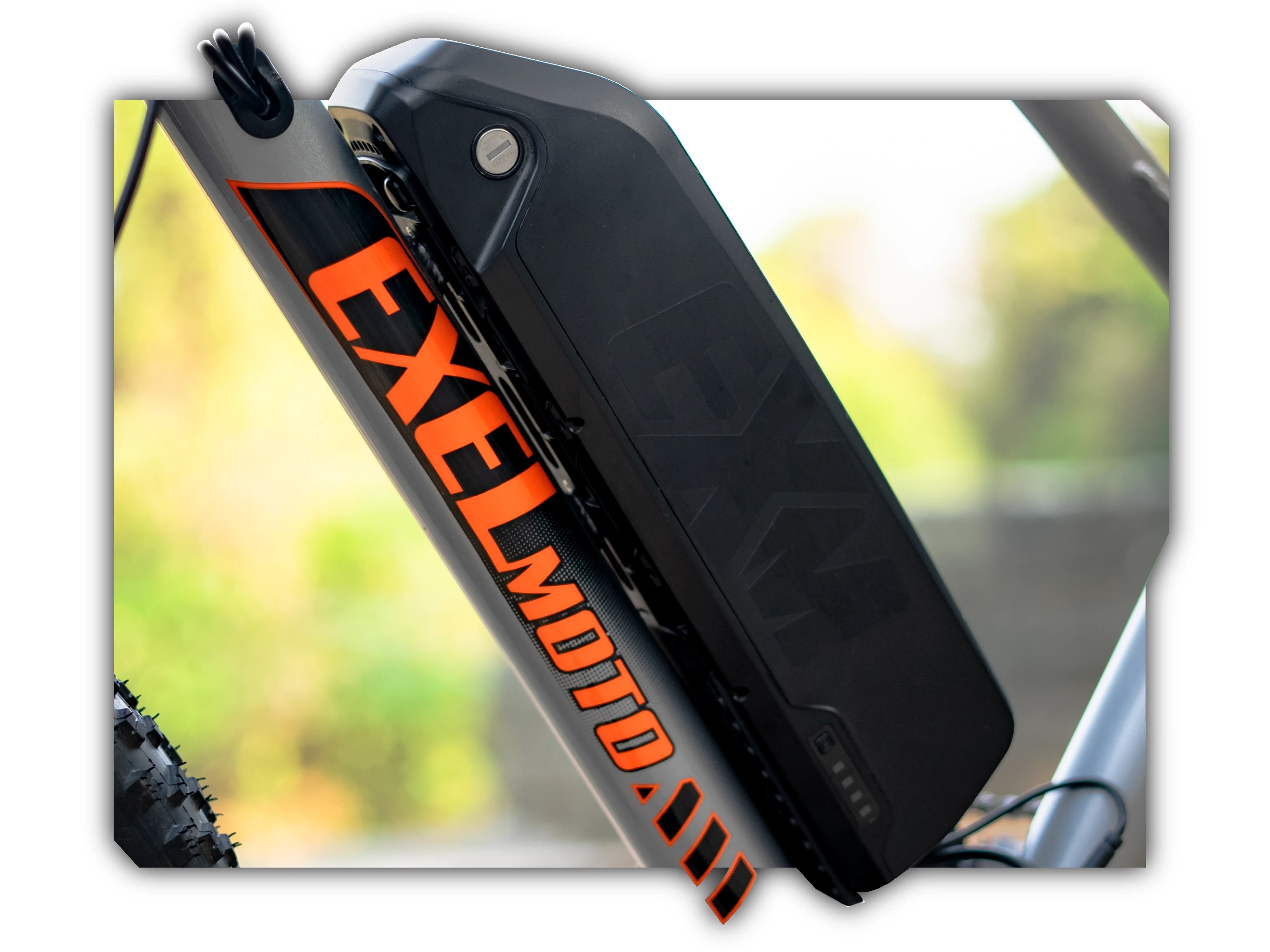 EXELmoto’s Long-Lasting Removable Battery – Freedom to Ride Without Limits